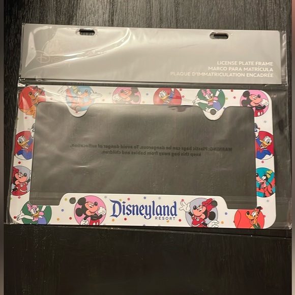 Disney | Accessories | 225 Disneyland Mickey And Friends License Plate ...